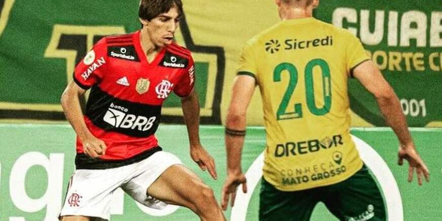 Atacante Werton vibra com sua estreia no profissional