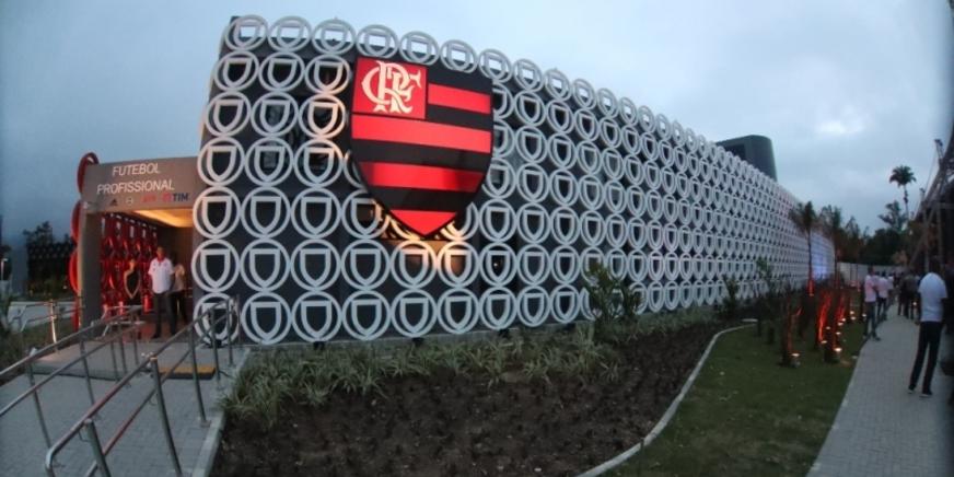 Flamengo inaugura CT em comemoração aos 35 anos do mundial de clubes