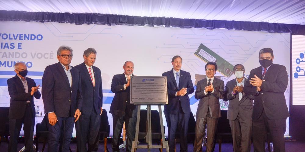 Em meio a futuro incerto da Zona Franca, Smart Technologies inaugura ...