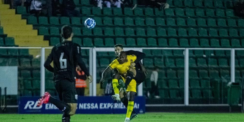 Amazonas FC volta a vencer e reassume a liderança da Série C