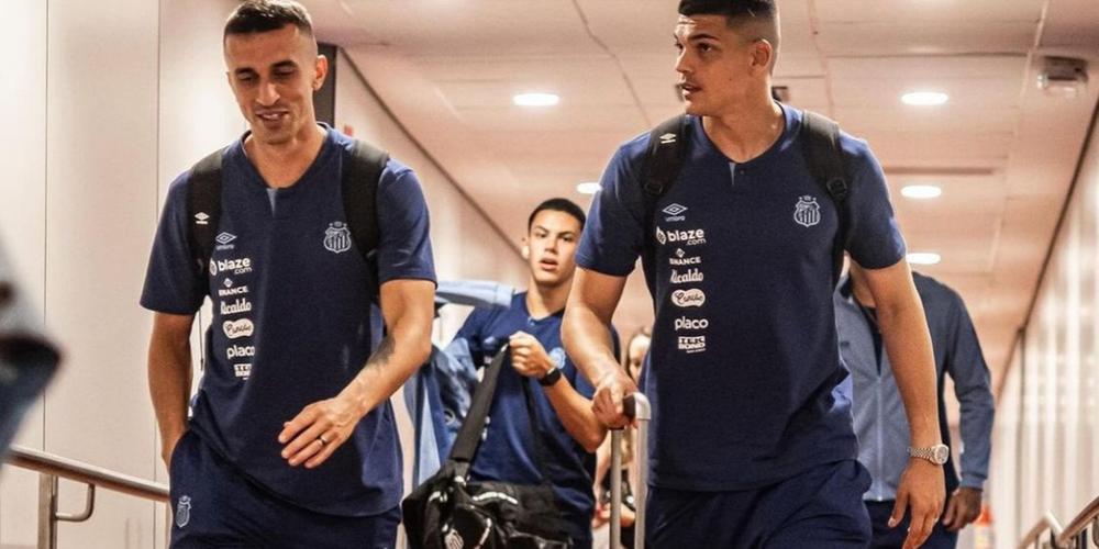 Santos desembarca em Manaus na madrugada e treina no CT do Manauara ...