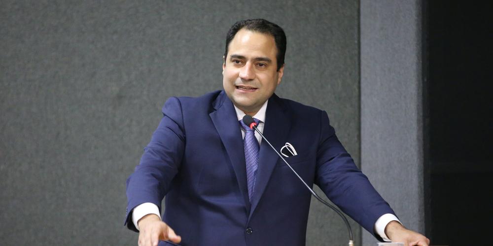 Beto Simonetti é reeleito presidente da OAB para mais três anos de mandato