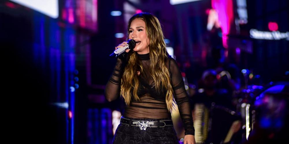 Sou Manaus 2025: Simone Mendes canta seus grandes sucessos no palco Malcher