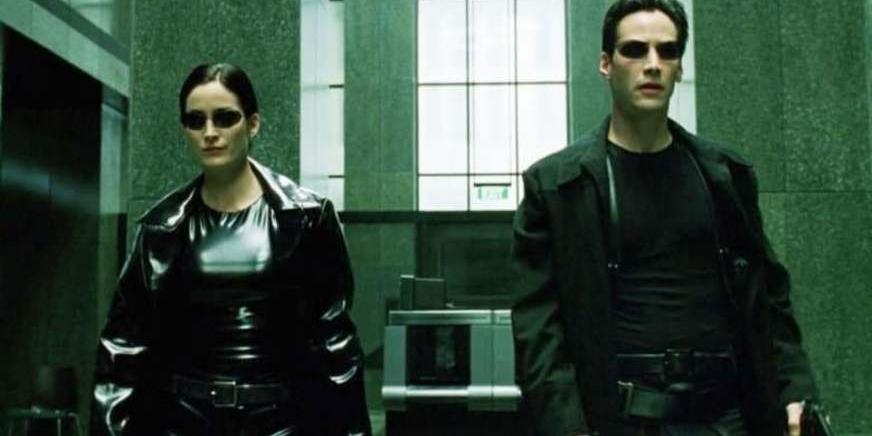 Duas décadas depois, Keanu Reeves reencarna herói de 'Matrix'